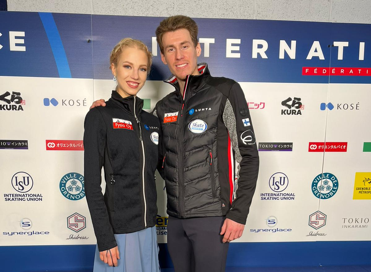 Juulia Turkkila ja Matthias Versluis seitsemänneksi Ranskan GP-kilpailussa Juulia Turkkila ja Matthias Versluis seitsemänneksi Ranskan GP-kilpailussa