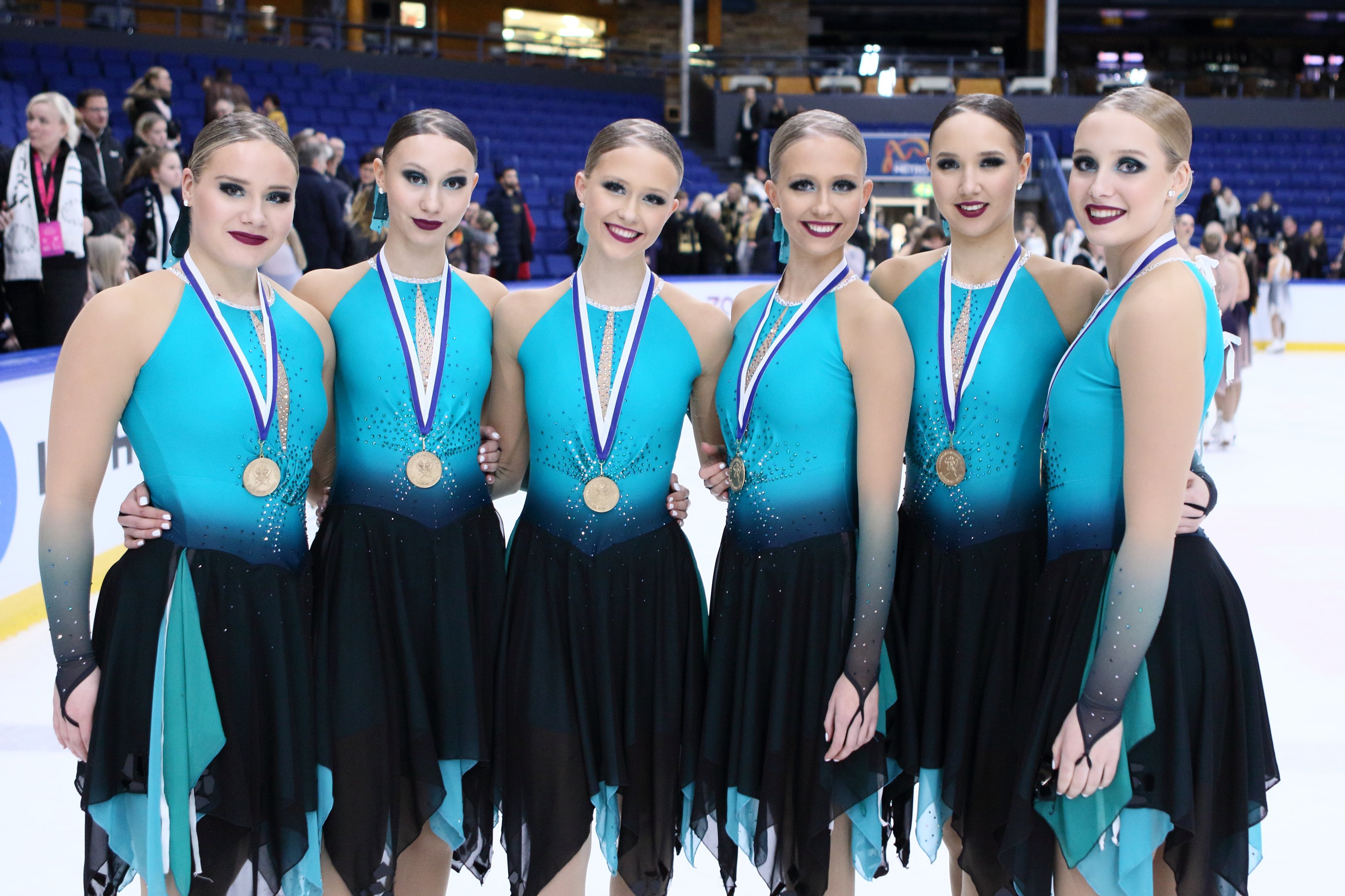 Team Fintastic -joukkueessa luistelevat kahdet kaksoset ja yhdet ...