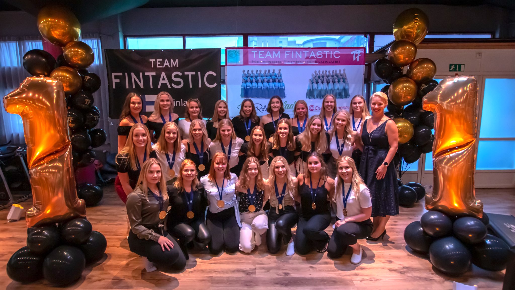 Team Fintastic juhli MM-kultaansa elokuussa - SkatingFinland