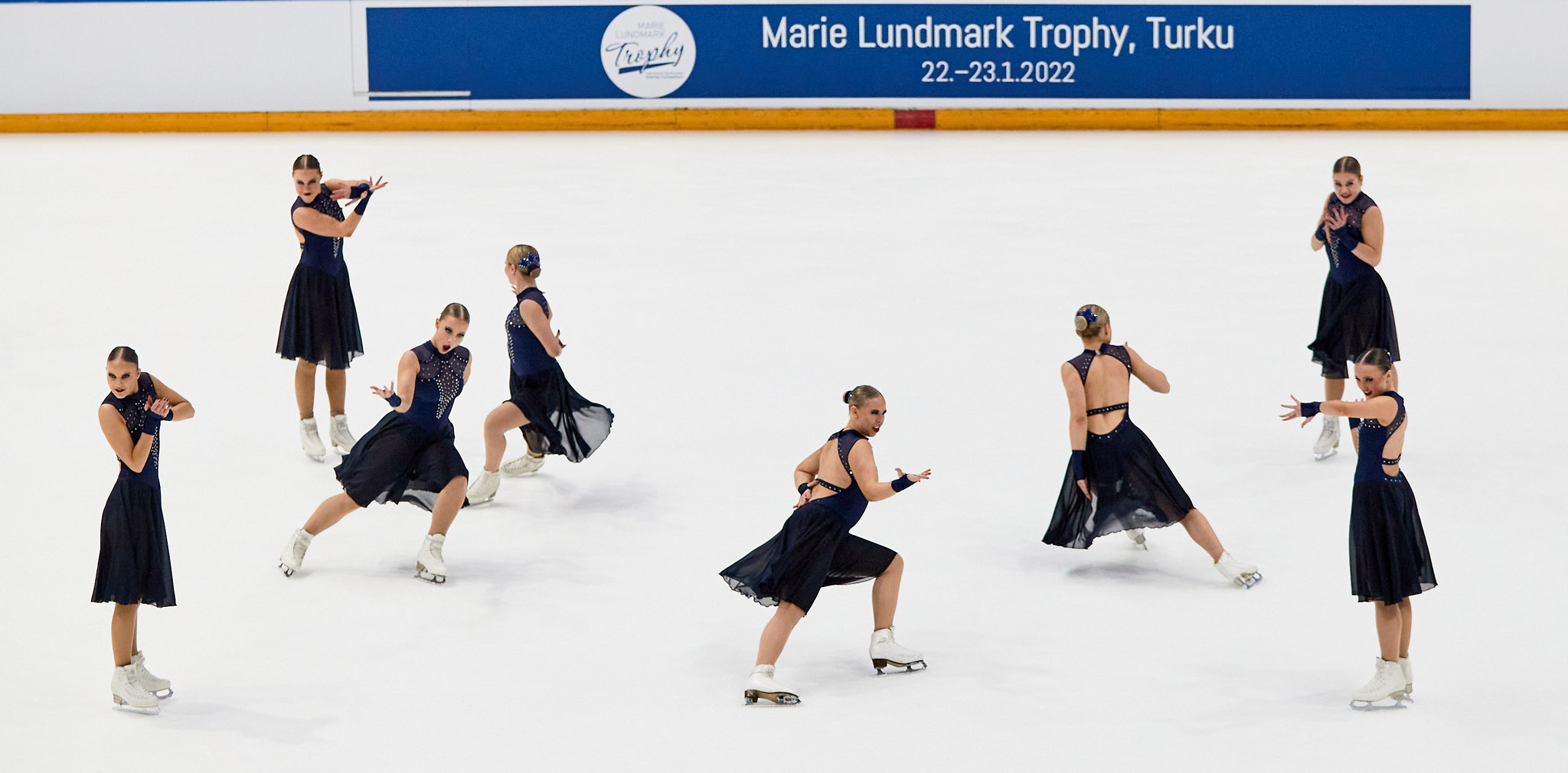Helsinki Rockettesille kultaa Marie Lundmark Trophyssa I SkatingFinland